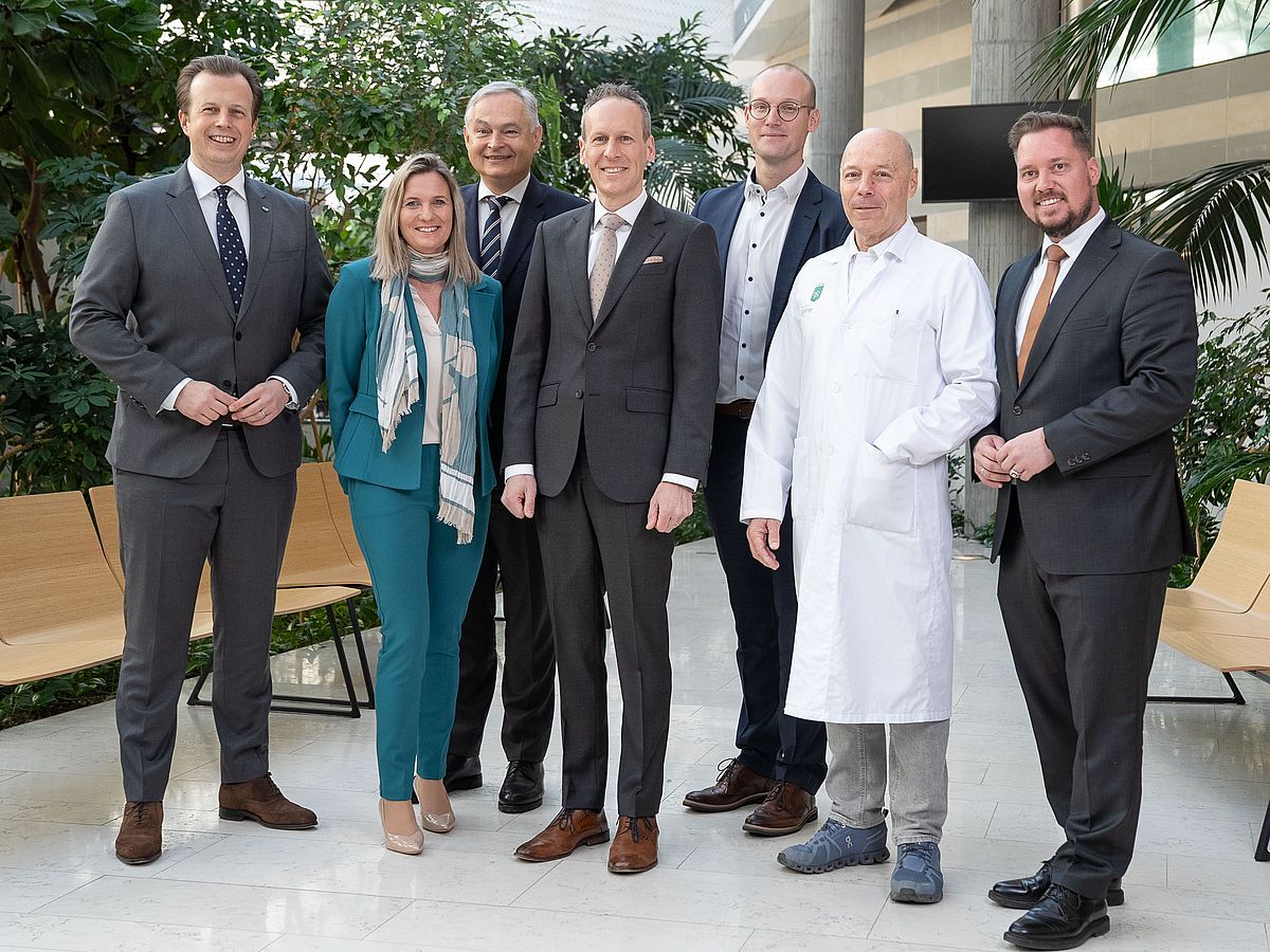 Neuer Primarius für die Abteilung Innere Medizin und Pneumologie am LKH ...